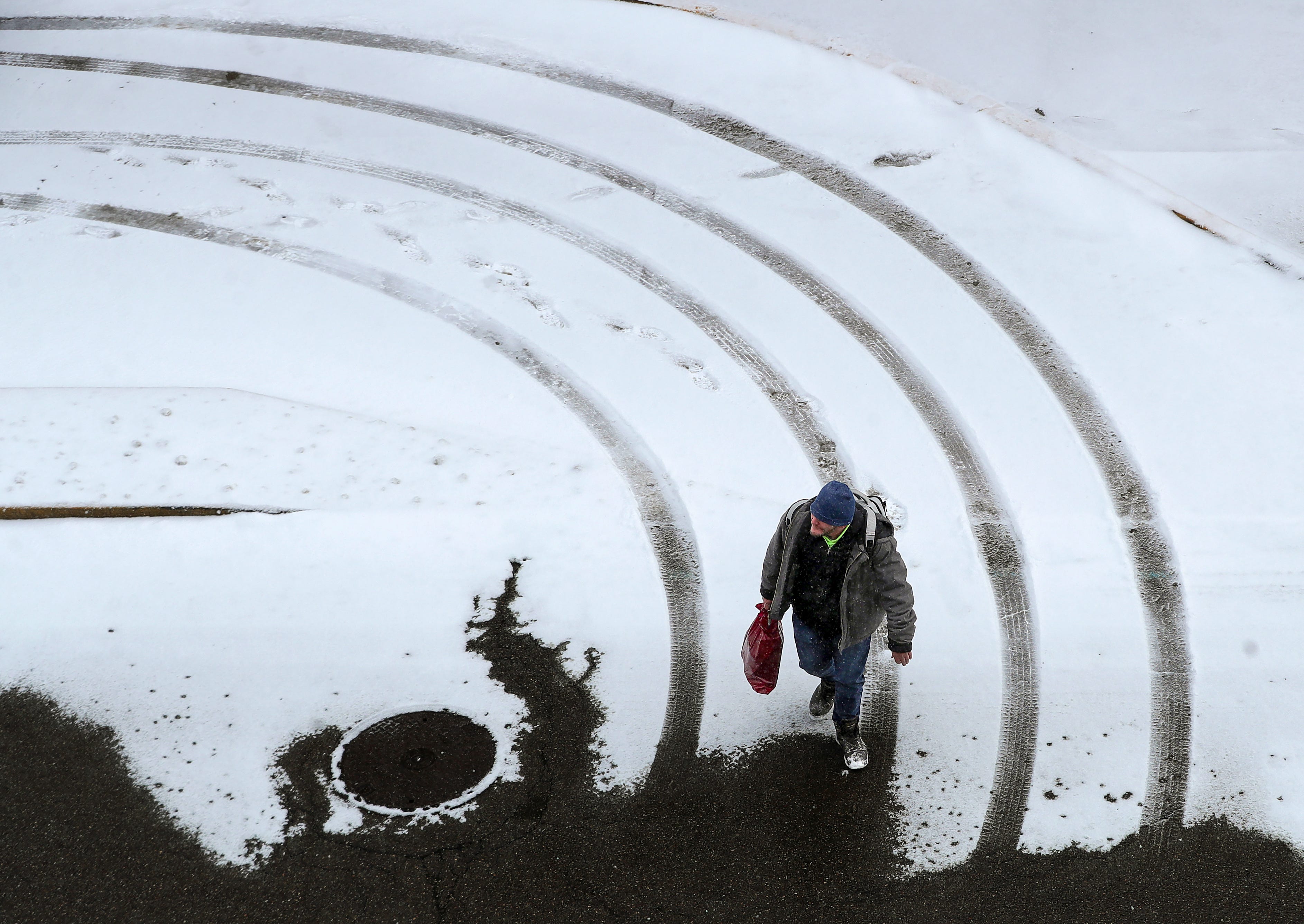 Schools cancel classes ahead of frigid Tuesday temperatures