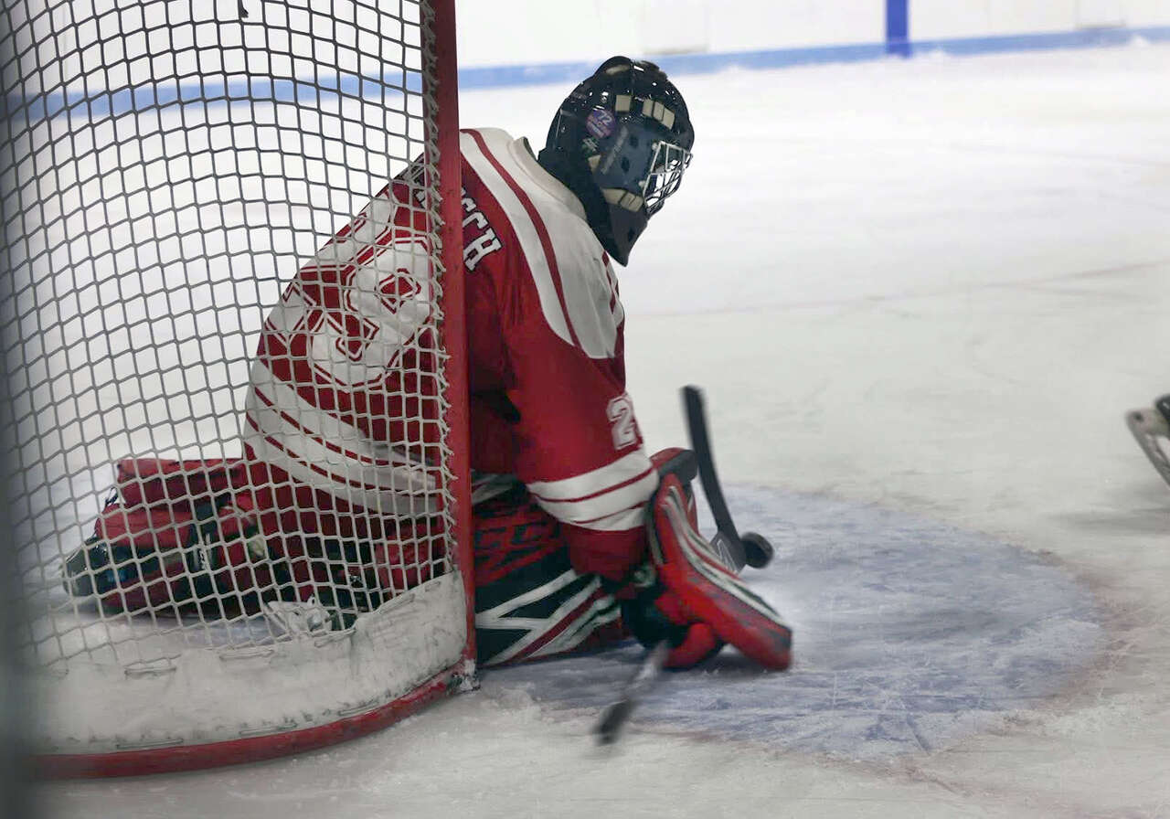 Thursday hockey: Alton wins thriller on Morelli's goal with two seconds ...
