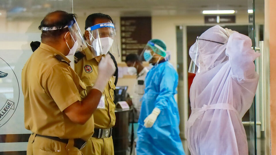 Nipah virus cases in Bengal: Doctor shares early symptoms, dos and don ...