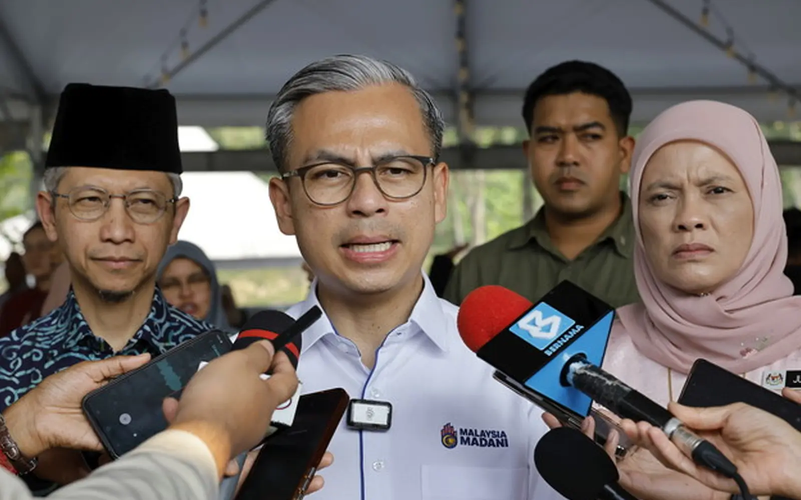 Use simple language, Fahmi tells information officers