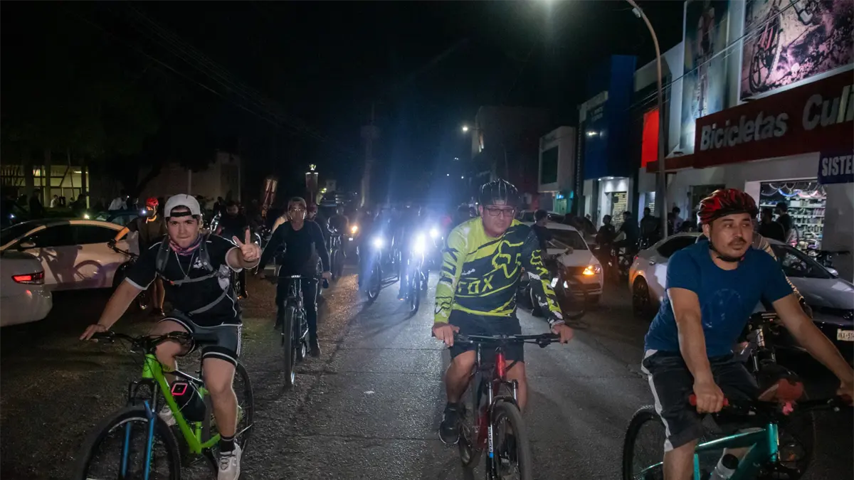 Bicicletas, luces y comunidad: así se vivió Rodando Ando en Culiacán