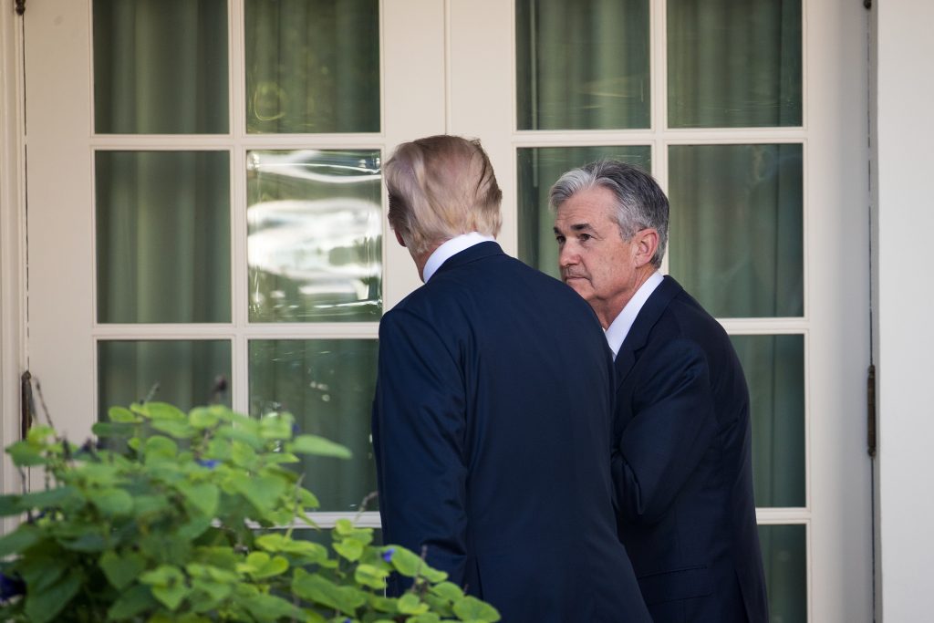 Tassi, inflazione e consenso: cosa c’è dietro l’assalto di Trump a Powell