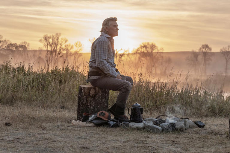 The Madison first photos: See Michelle Pfeiffer and Kurt Russell in ...