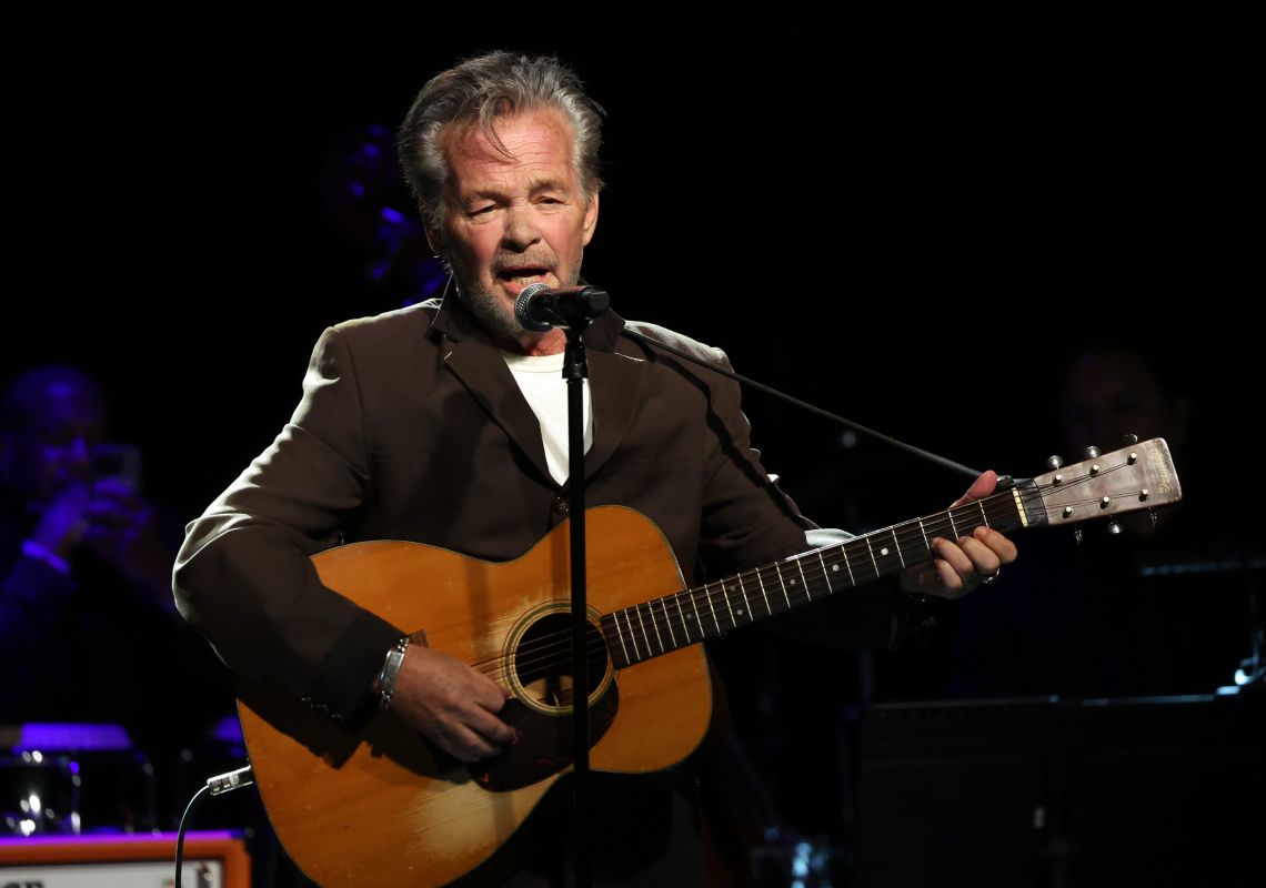 '80s rock icon, 74, explains why he fled the stage after a Johnny Cash duet