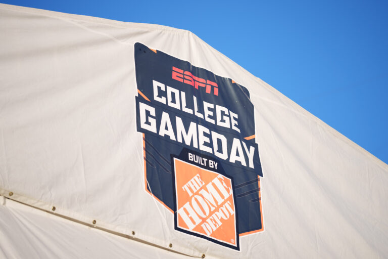 ESPN announces 'College GameDay' guest analyst for Indiana-Miami game