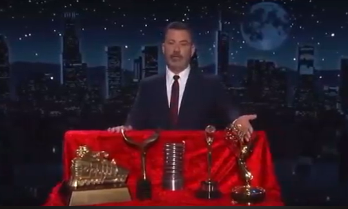 El comediante Jimmy Kimmel ofrece sus premios a Donald Trump a cambio ...
