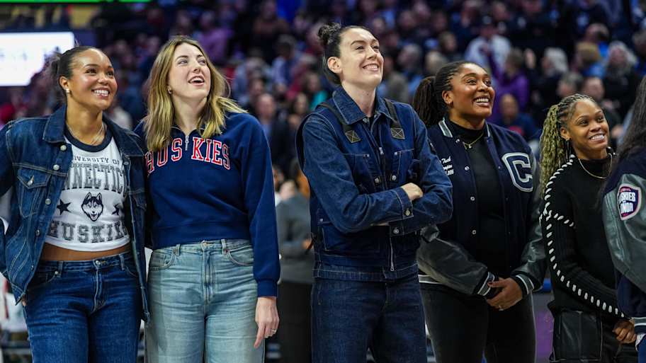 Geno Auriemma names UConn's most improved player