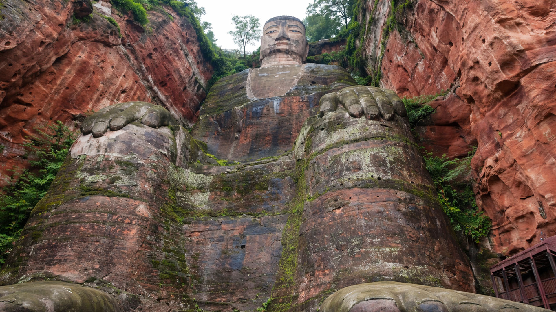 Standing Before Leshan Buddha China