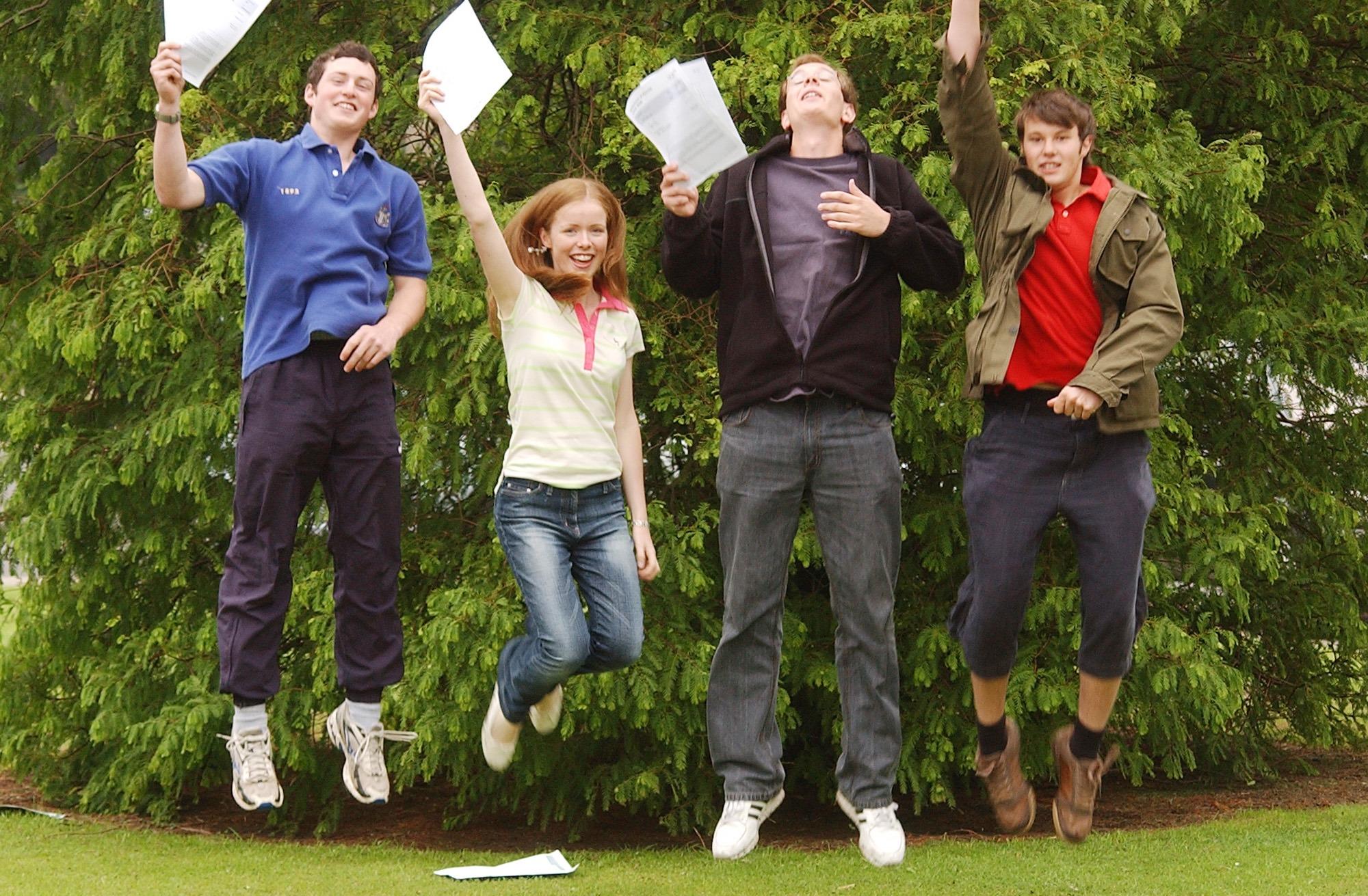 Nostalgia: 11 pictures from Alnwick's Duchess's High School in 2006 ...