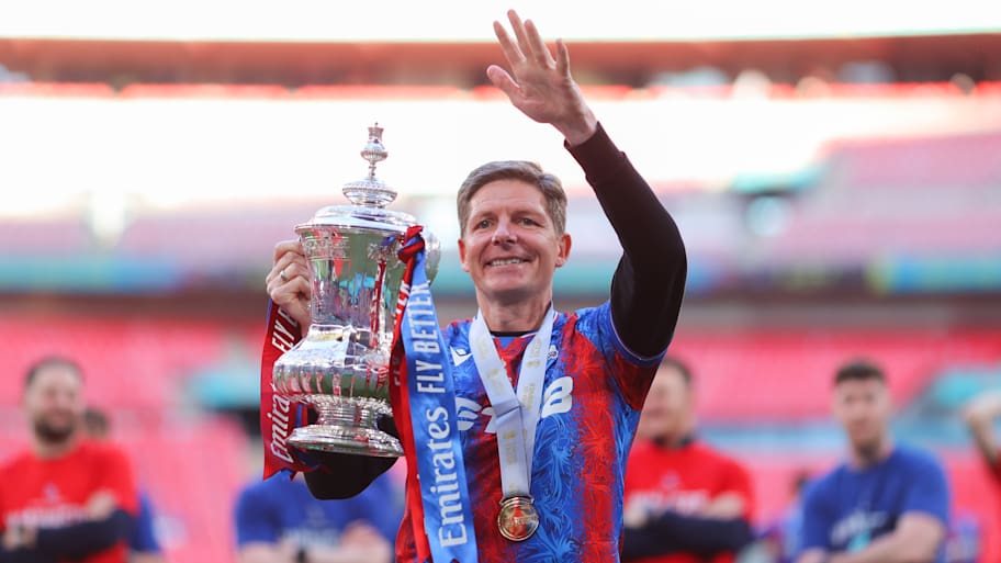 Oliver Glasner bombshell just blew the doors wide open for Man United