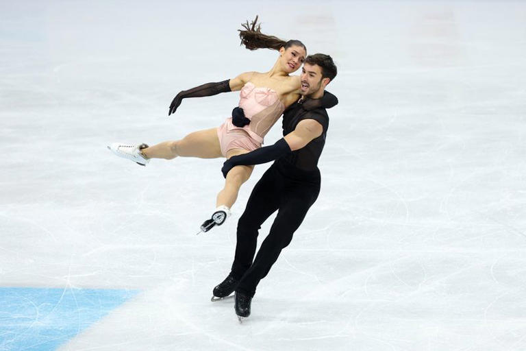 Figure skating - French duo Fournier Beaudry, Cizeron lead after rhythm ...