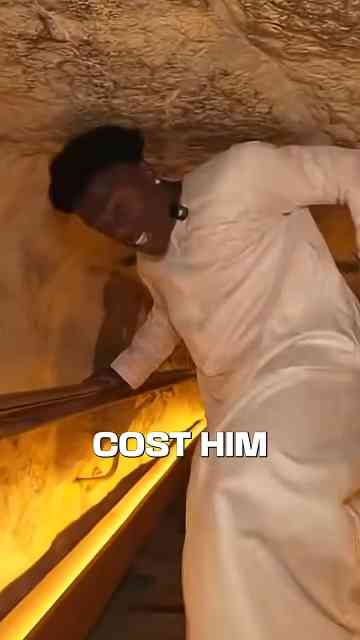 Speed is the FIRST streamer streaming from inside a pyramid ☀️