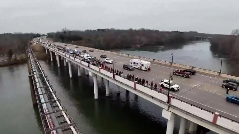 Breathtaking drone video captures monks’ 2,3000-mile peace walk through ...