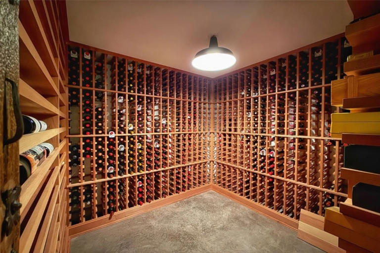 El reto de vender por 5,7 millones la casa donde encontraron muerto a ...