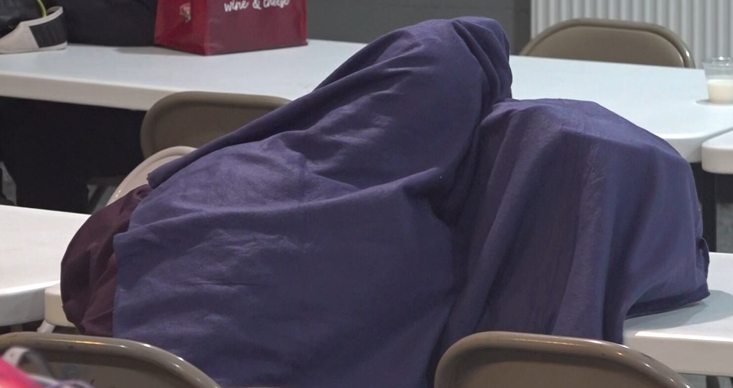 Bangor warming center draws near record crowd amid temperature drop