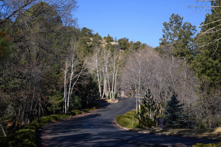 Gene Hackman and Betsy Arakawa's home where they died hits the market