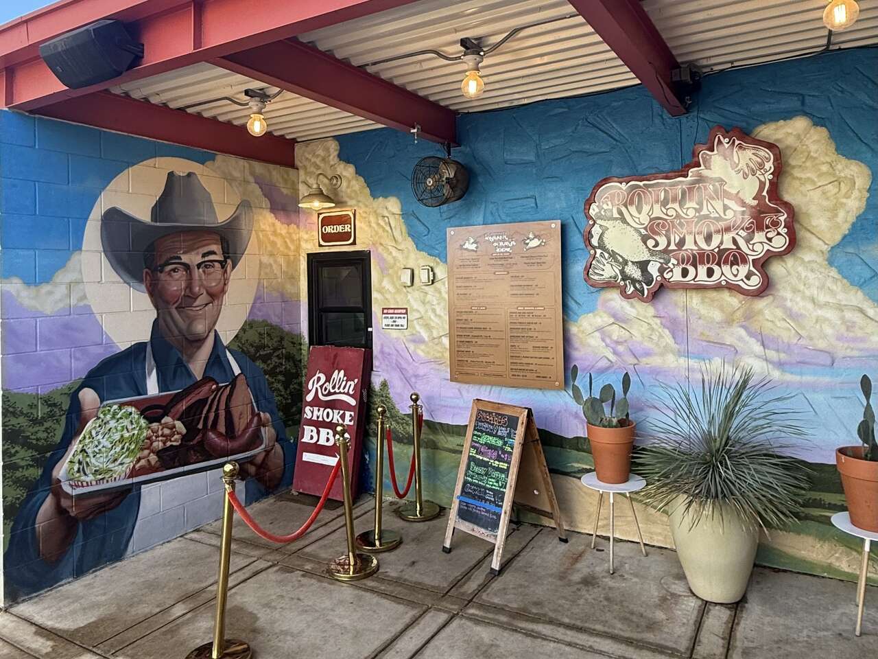 Austin barbecue spot Rollin Smoke hit 2 days in a row by thieves