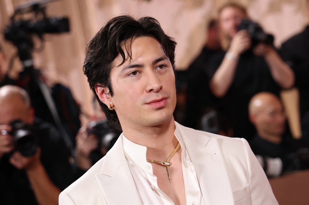 It's happening: 'Heated Rivalry' star Hudson Williams just made his ...