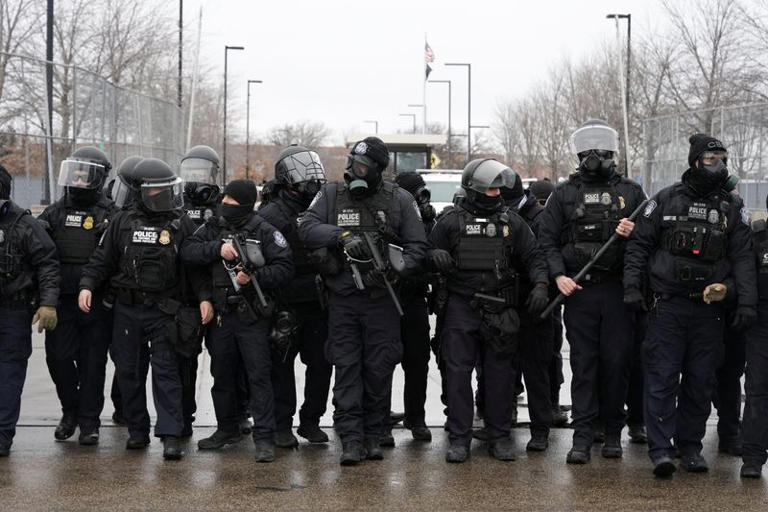 Emergency calls reveal chaos after Minneapolis ICE shooting as city ...