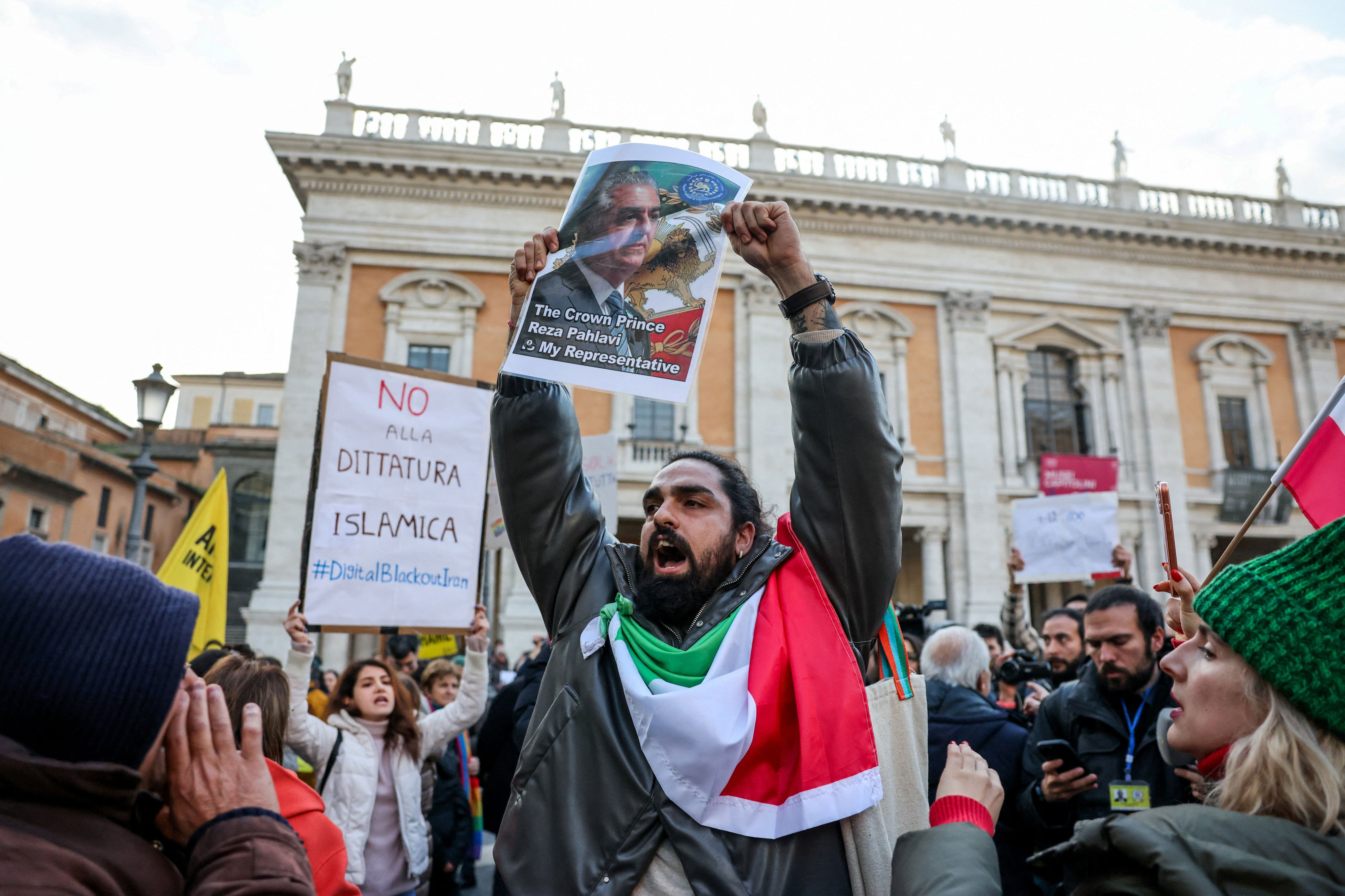 Iran protests: Pahlavi says he is 'uniquely positioned' to lead Iran