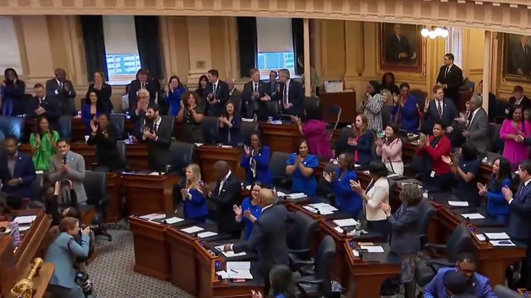 Virginia lawmakers back redrawing congressional maps, paving the way ...