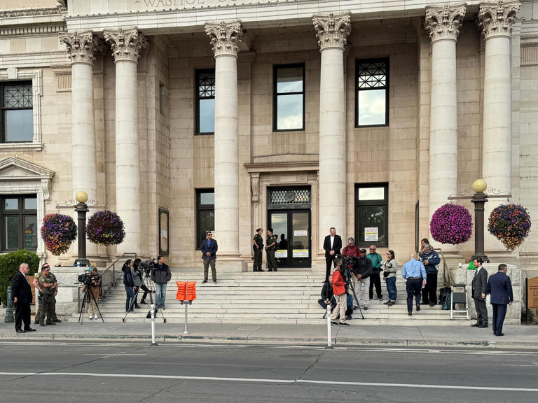 The billion-dollar battle of the Murdoch empire comes down to Reno ...