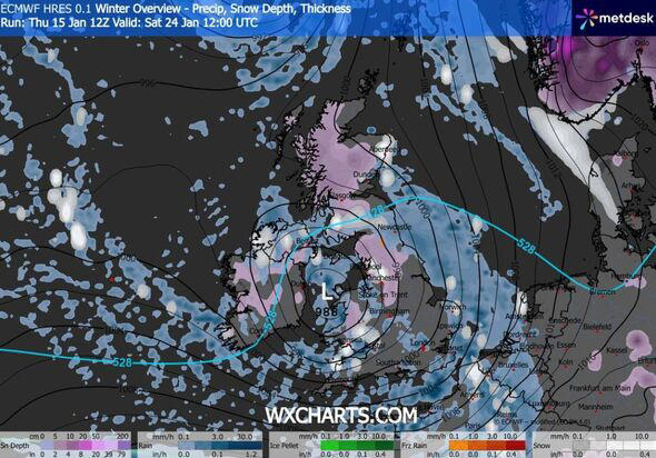 Snow forecast maps show 5 day blizzards as cities buried in England ...