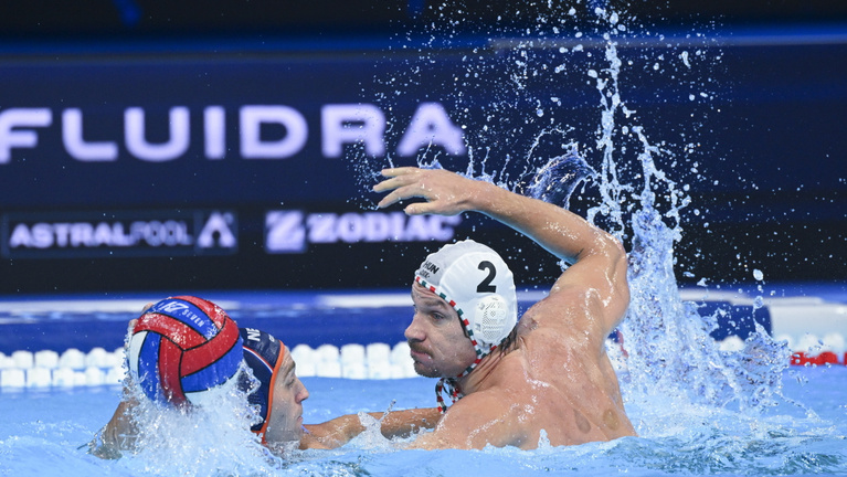 Döcögősen indult, sima sikerrel zárult a magyar válogatott középdöntős ...