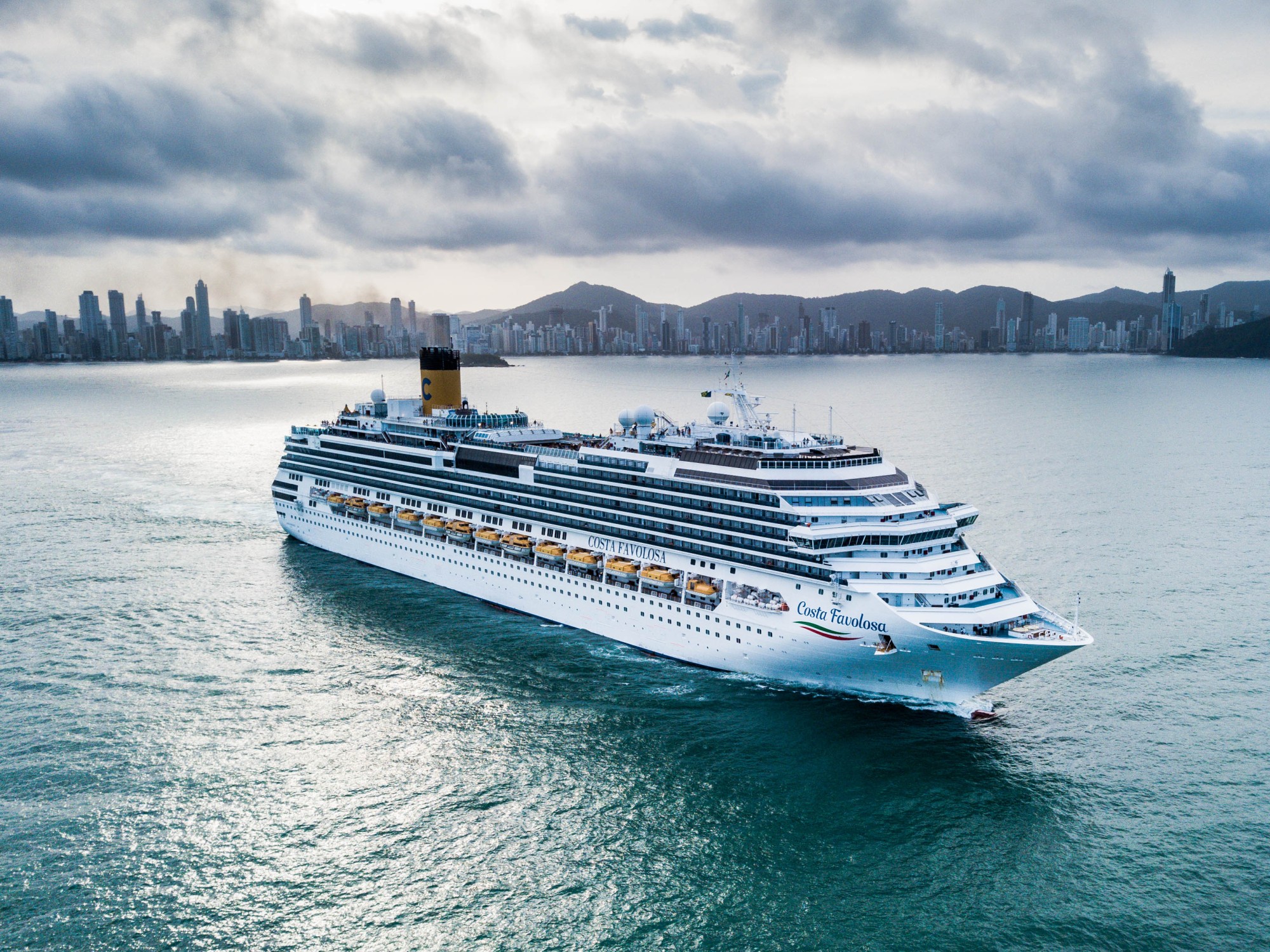 Um surto de norovírus em um navio de cruzeiro deixou mais de 80 pessoas ...