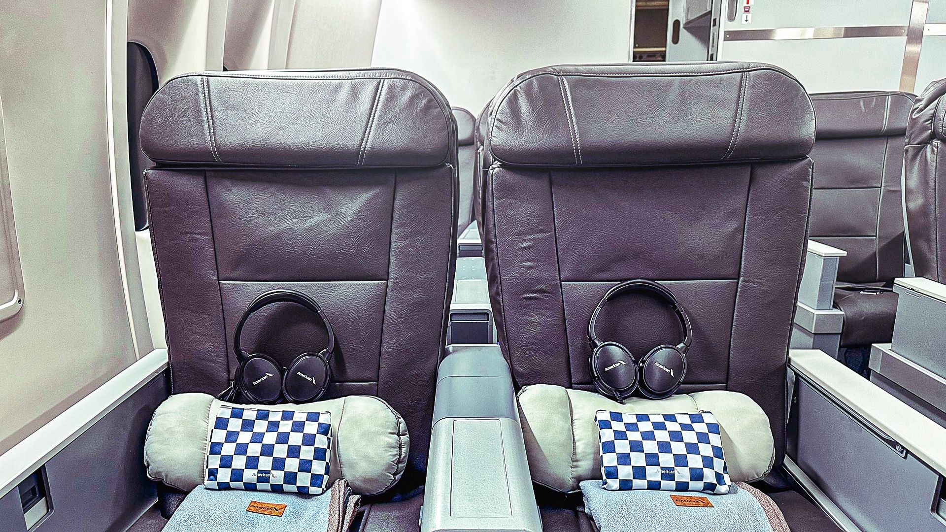 The world’s most comfortable long-haul premium economy seats you can ...