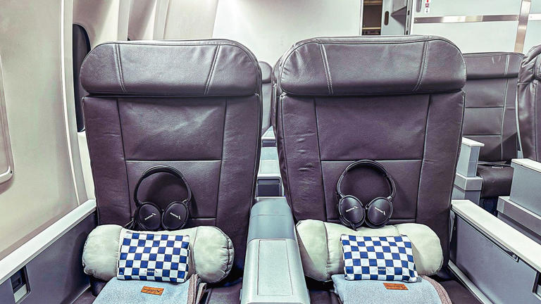 The world’s most comfortable long-haul premium economy seats you can ...
