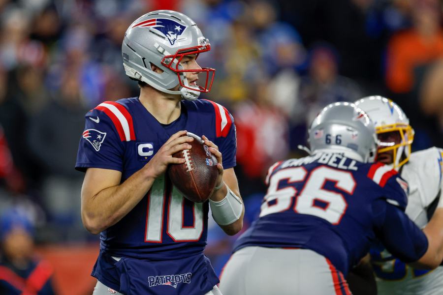 Connecticut’s Patriots fans getting ready to watch playoff clash with ...