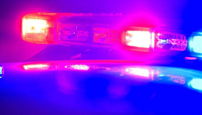 Vehicle chase leads to foot pursuit in Aurora: Police