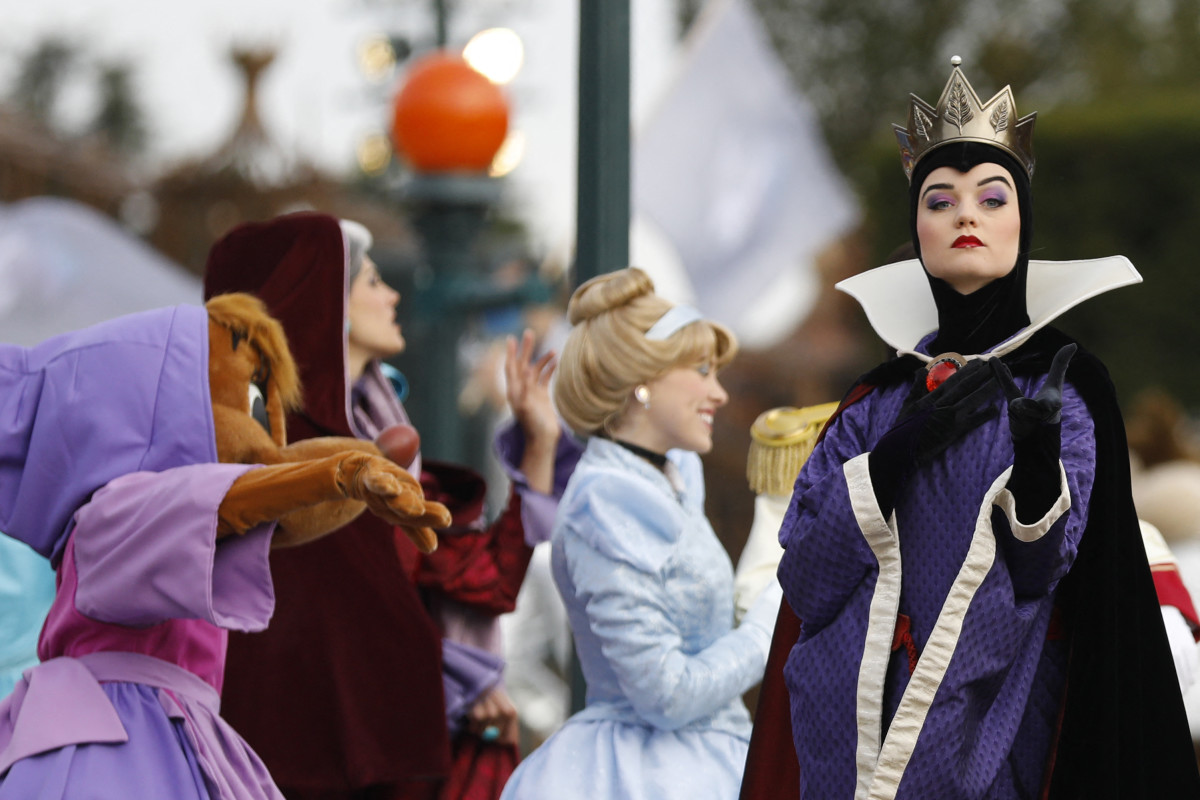 Disneyland's viral 'Evil Queen' was fired after finding social media fame