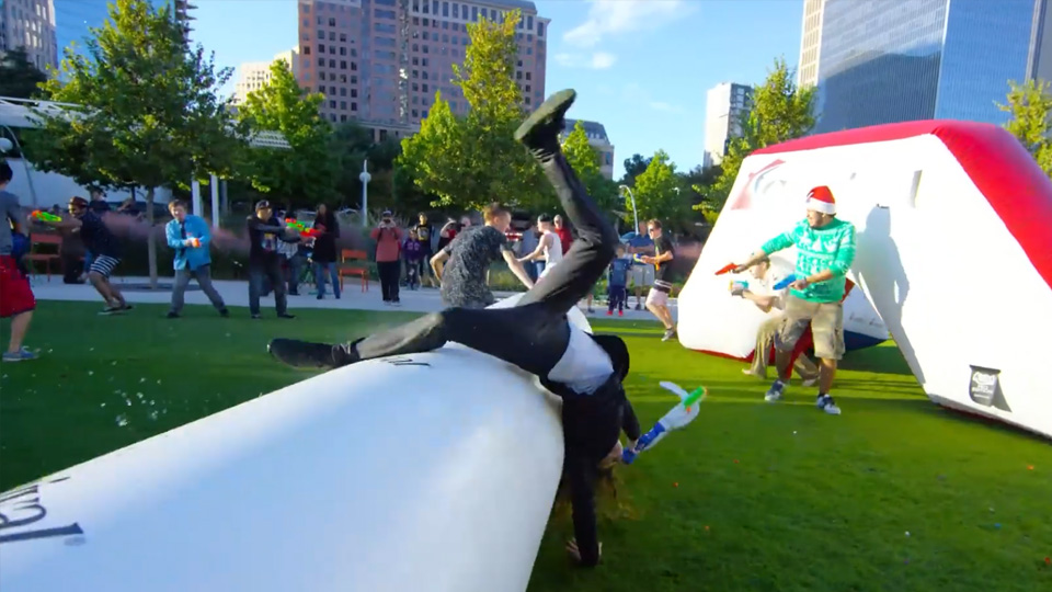 Who wins this wild parkour water battle?