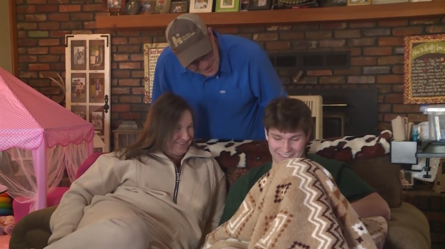 Parents of teen injured in DUI crash speak out after AR police ...