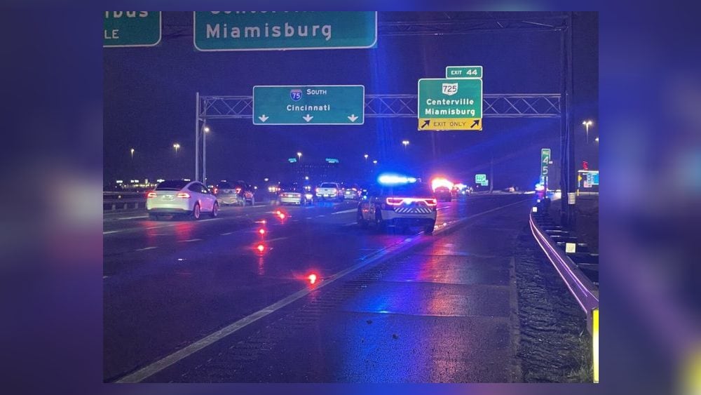 30-year-old man dead after crash on I-75 ramp in Montgomery County