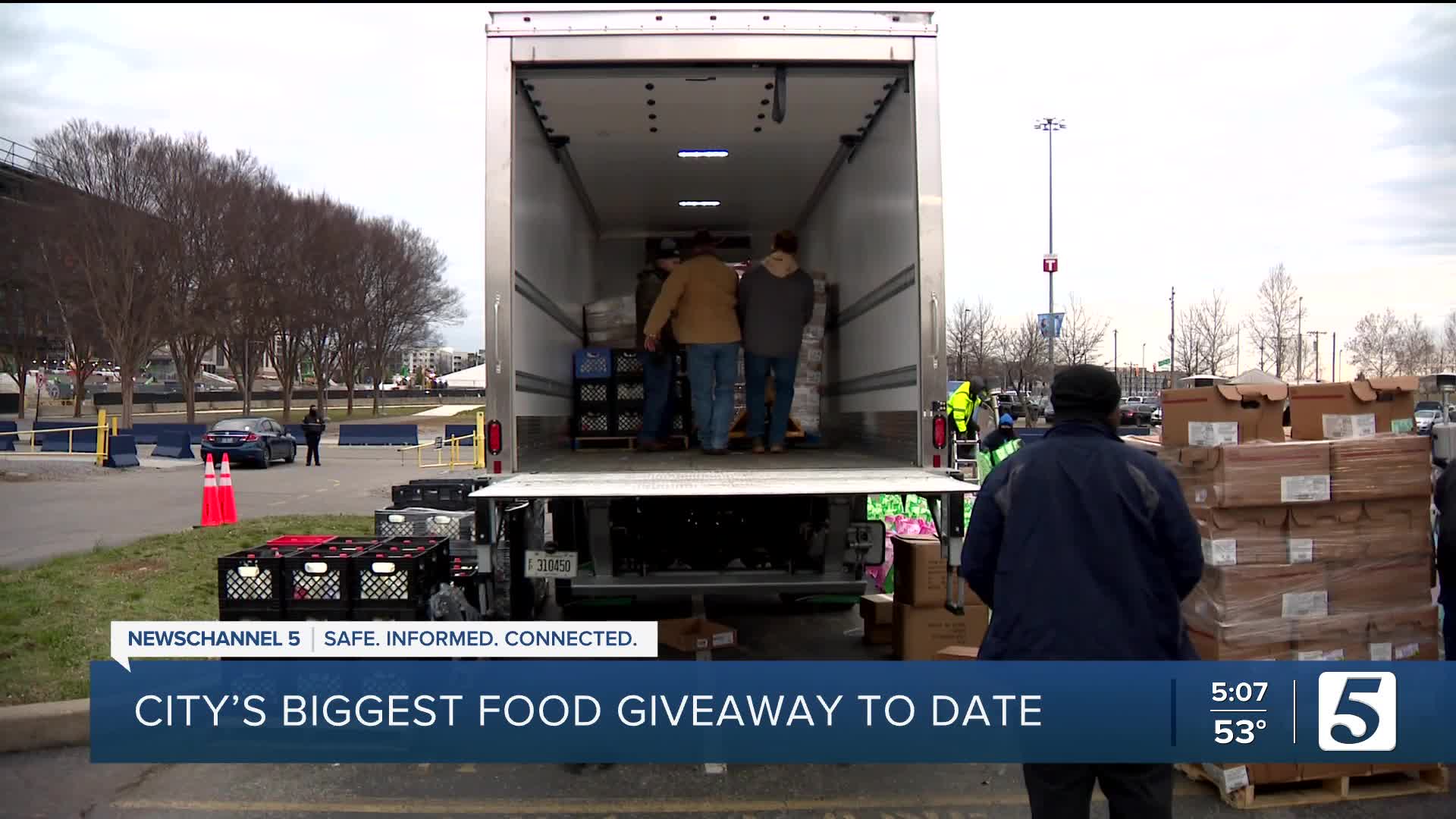Nashville holds largest food giveaway as families struggle with costs