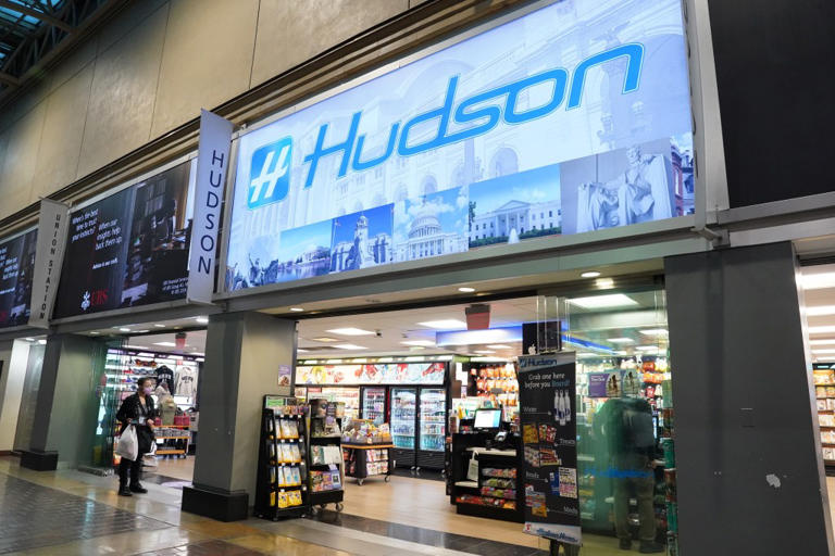 Publishers panic that Hudson News could stop carrying their mags