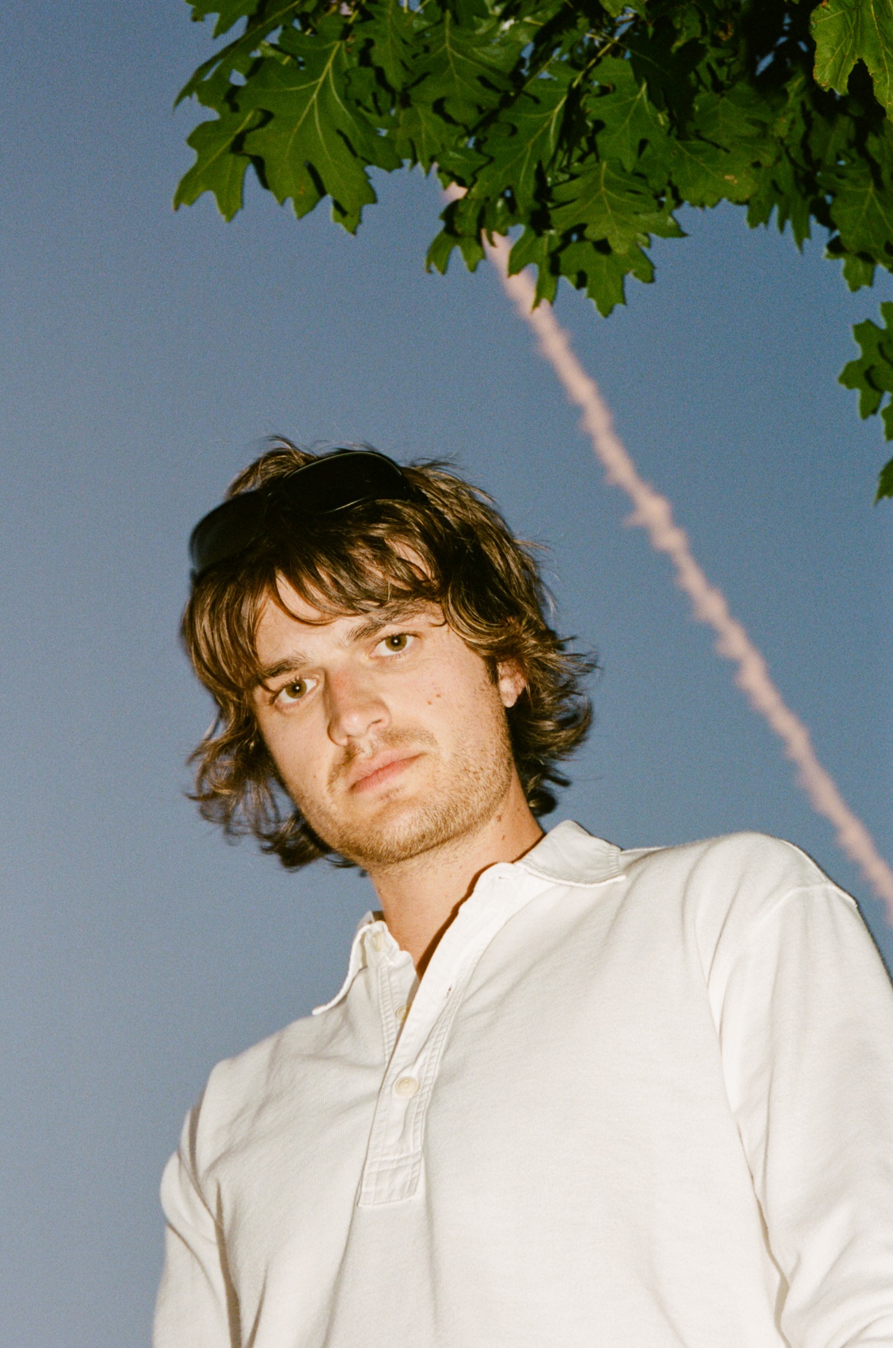 The 'Stranger Things' star who bumped Taylor Swift from No. 1