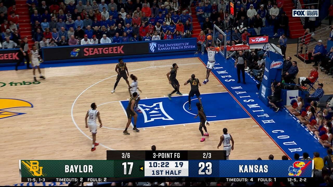Kansas' Flory Bidunga throws down alley-oop vs. Baylor