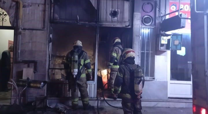 Bursa’da çay ocağında gece yarısı yangın