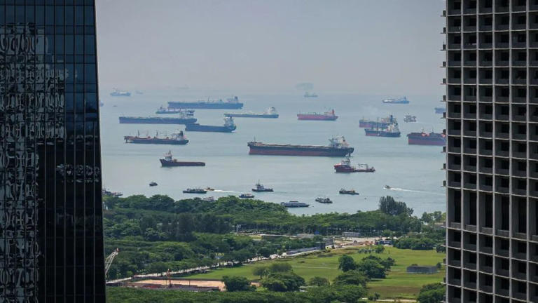 Conoce al hombre que rastrea petroleros ilícitos desde la azotea de su ...