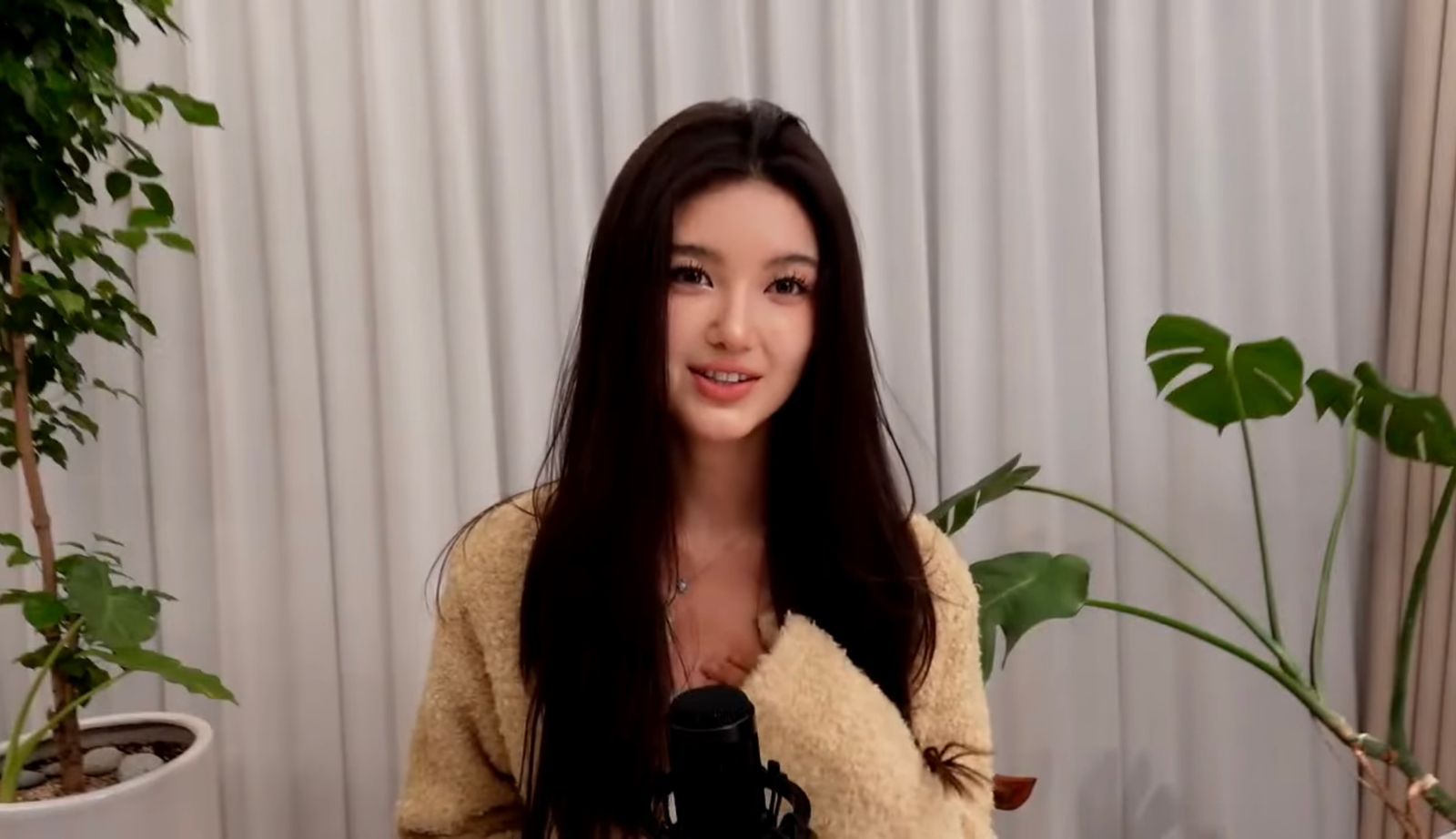 Punya Banyak Hal untuk Diungkap, Danielle Berjanji Akan Buka Bukaan ...