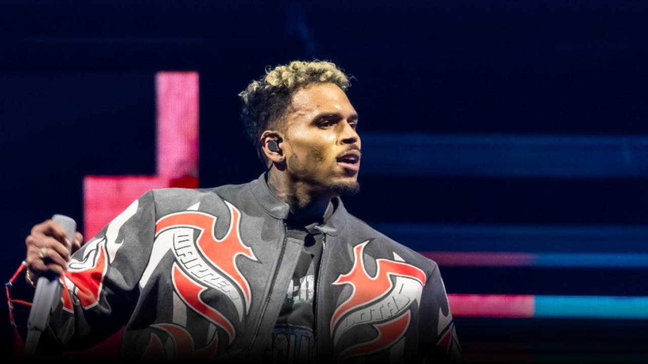 Gunna ft. Chris Brown – "WGFT"