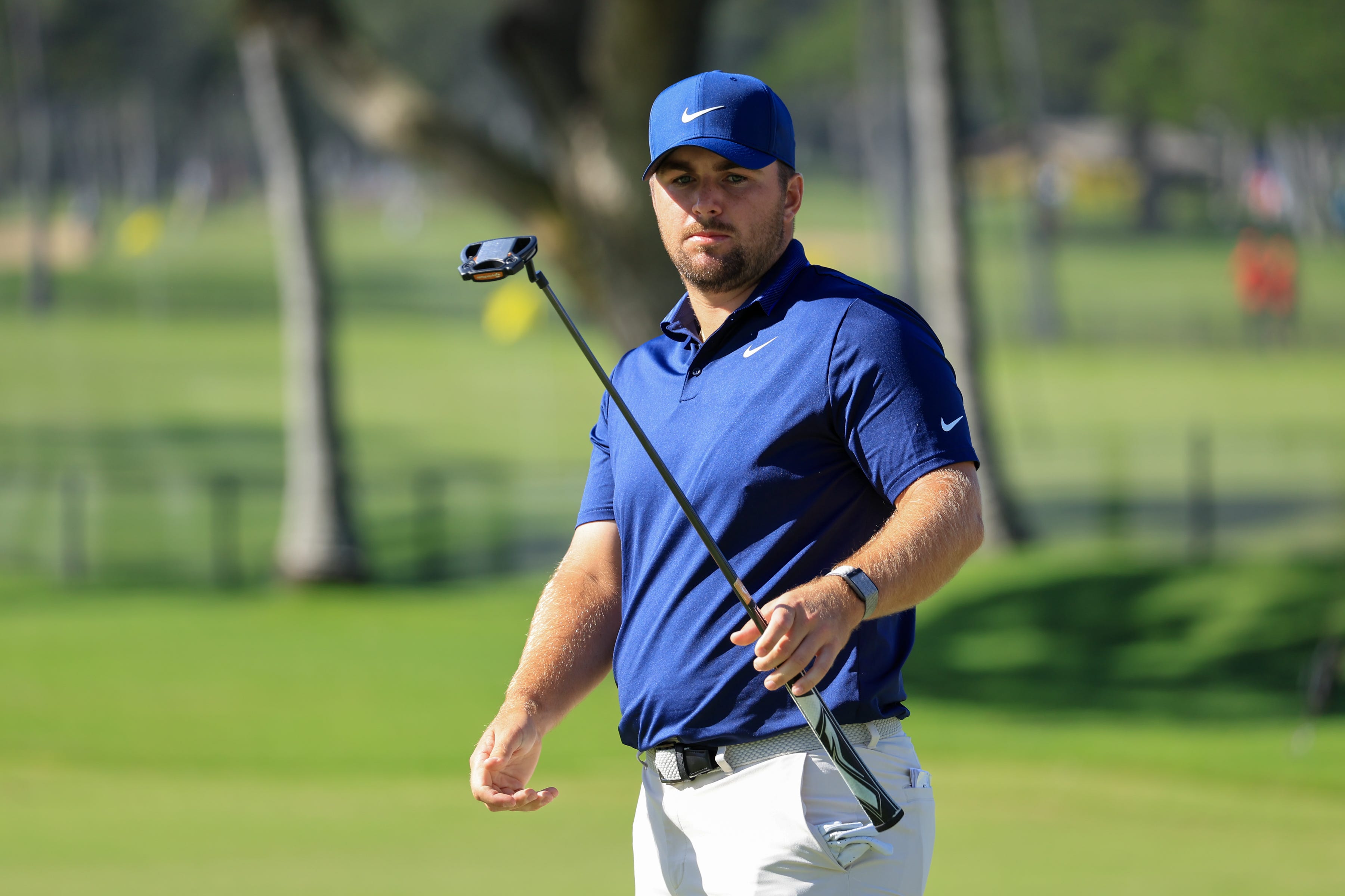 Sony Open updates: A crowded leaderboard and 62-year-old making the cut