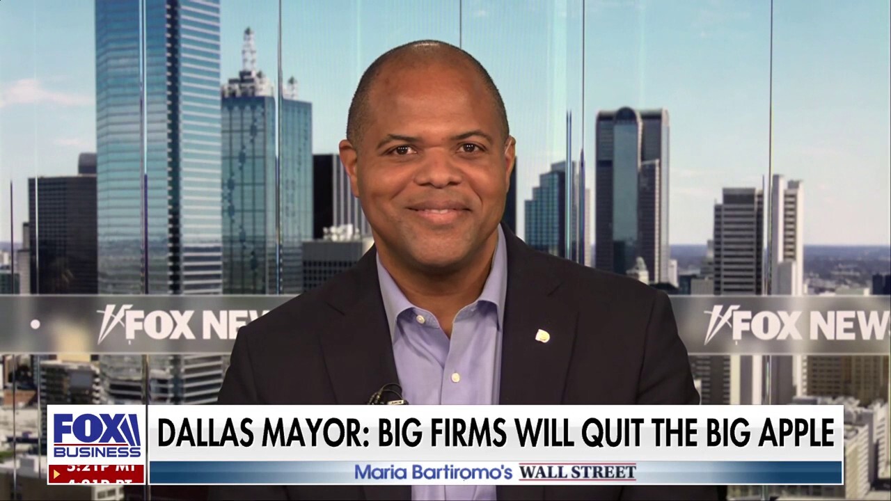 Dallas mayor reveals why businesses are flooding Texas