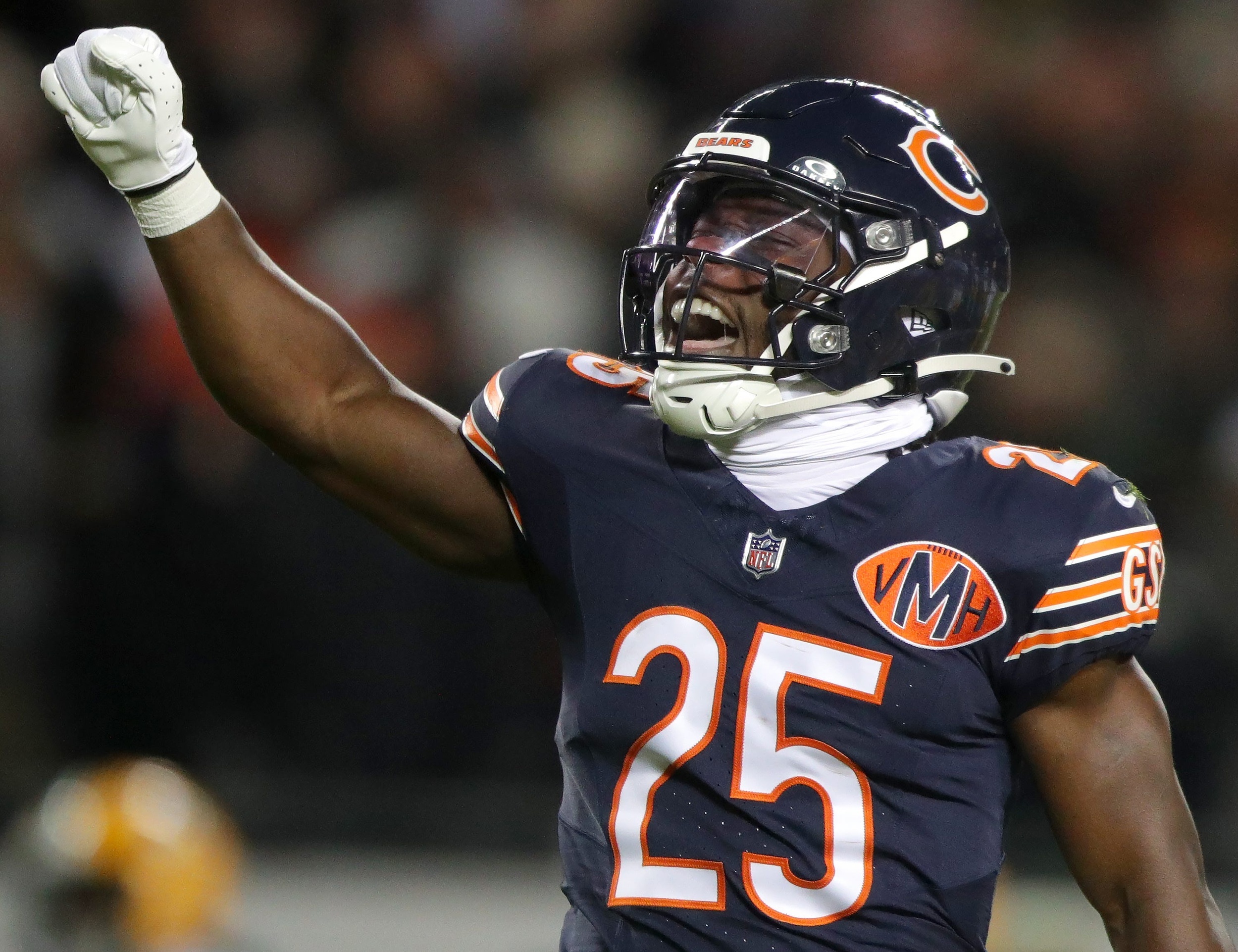 Bears player got the perfect gift to immortalize his blooper caught on ...