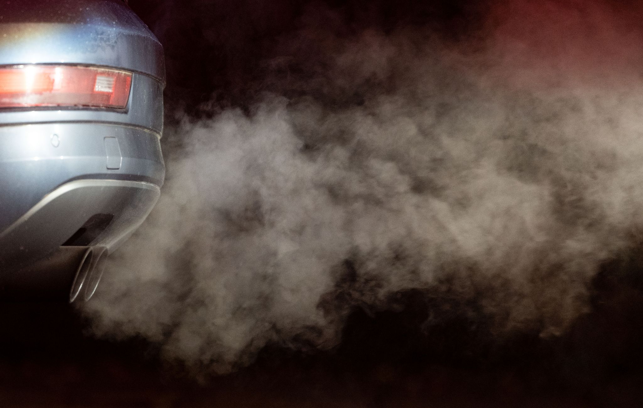 Neuwagen 2025: CO2-Ausstoß sinkt deutlich, aber große Marken mit Ausnahmen