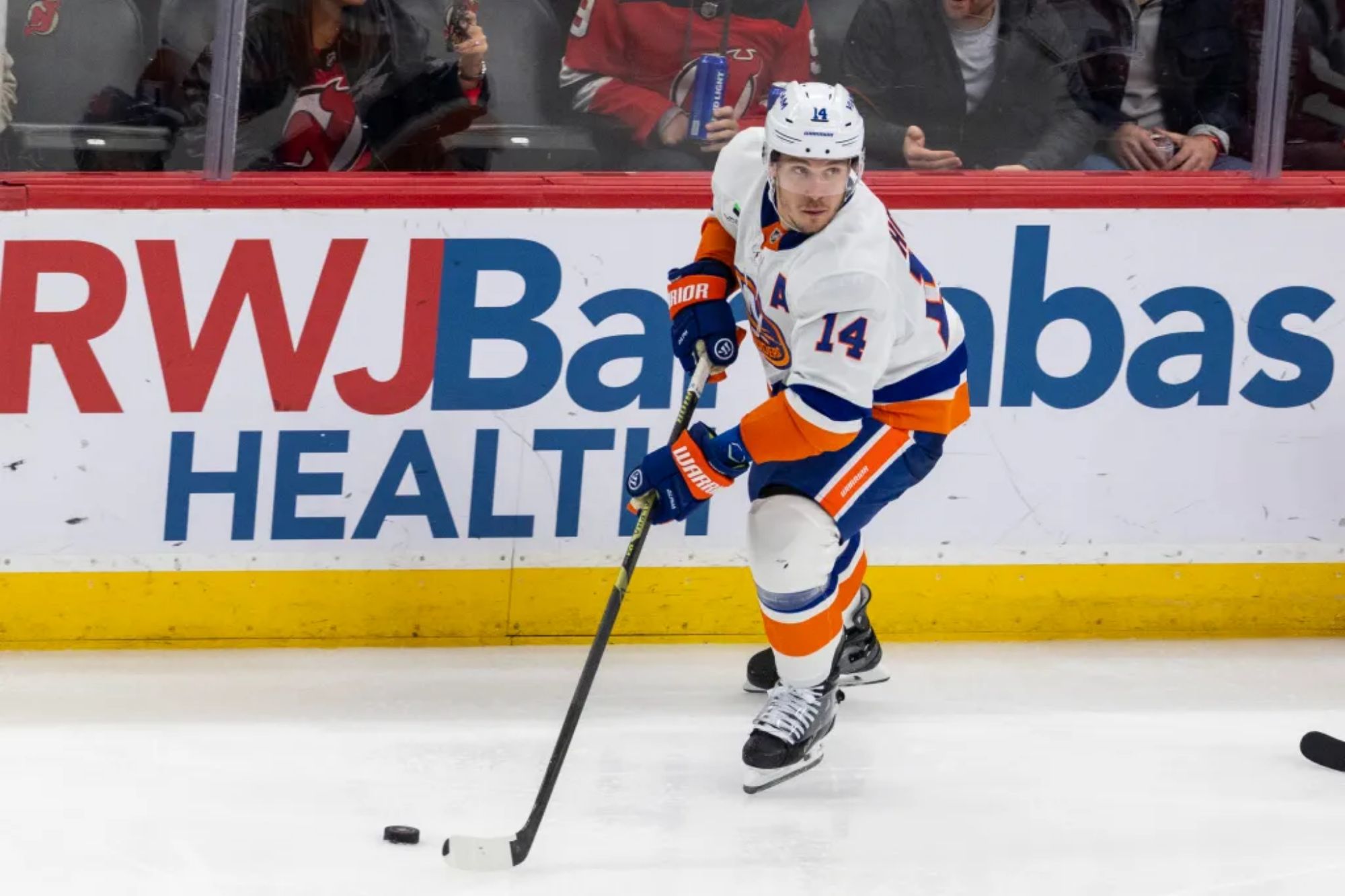 Rehabbing Bo Horvat set to stay in New York for rest of Islanders’ road ...